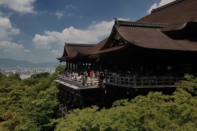 Cinematic Portrait Film Experience in Kyoto with Local Filmmaker - Practical Details and Considerations