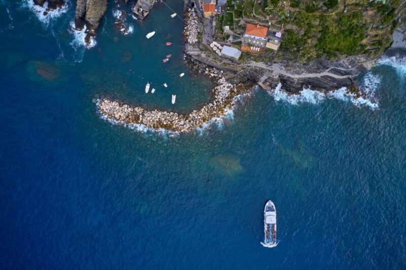 Cinque Terre: 2-Hour Private Boat Tour - Key Points