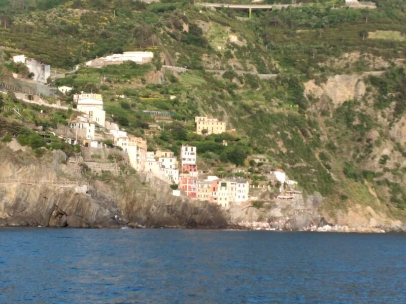 Cinque Terre: Boat Tour with Snorkeling - The Cruise Through the Coastline: An In-Depth Look
