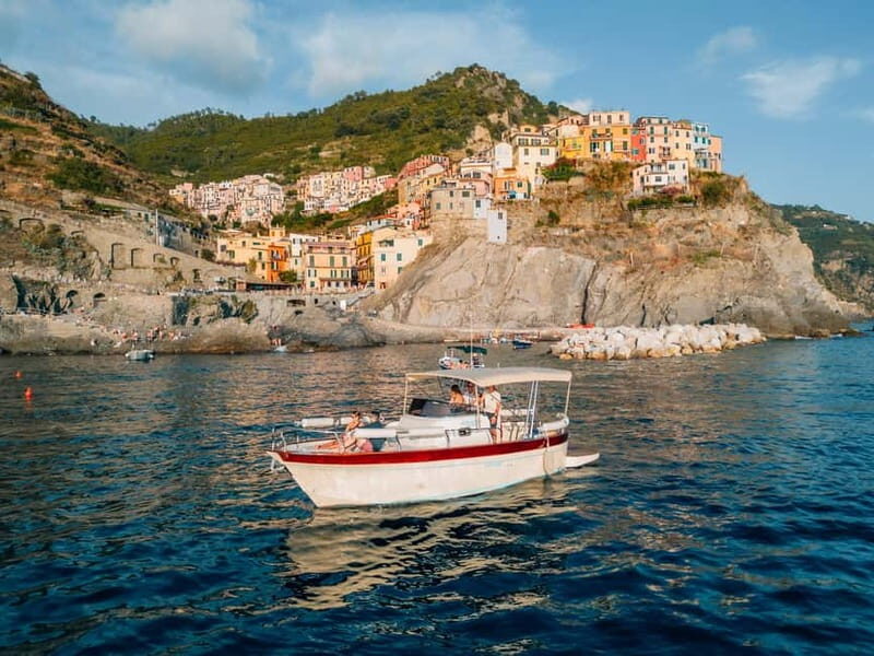 Cinque Terre daytime boat tour: escape into beauty and color - Who should consider this tour?