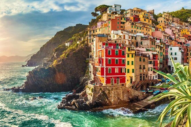 Cinque Terre Fullday from Florence - First Stop: Borgo Storico di Manarola