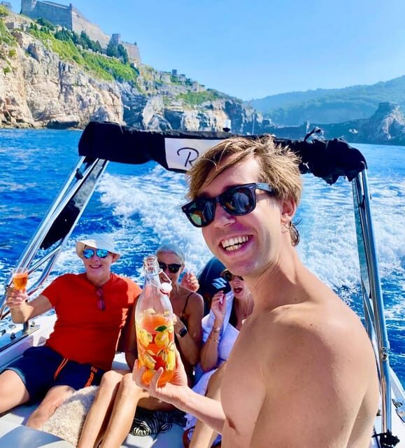 Cinque Terre Giro in Barca 4/8 ore con cibo e bevande - The Sum Up: Who Should Consider This Experience?