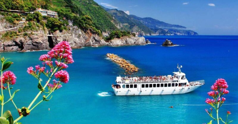 Cinque Terre Small Group by Minivan from Lucca - Why This Tour Stands Out