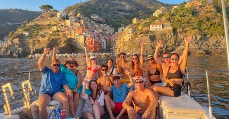 Cinque Terre: Sunset Boat Tour on Traditional Ligurian Gozzo - Who Should Book This Tour?