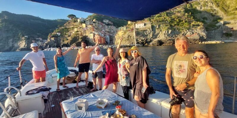 Cinque Terre: Sunset Boat Tour on Traditional Ligurian Gozzo - FAQs about the Cinque Terre Sunset Boat Tour