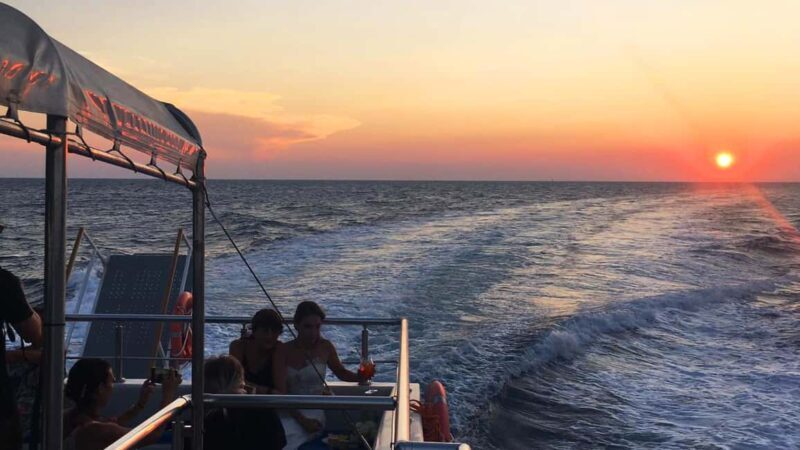 Cinque Terre: Sunset cruise tour with aperitif - The Atmosphere and Evening Continuation