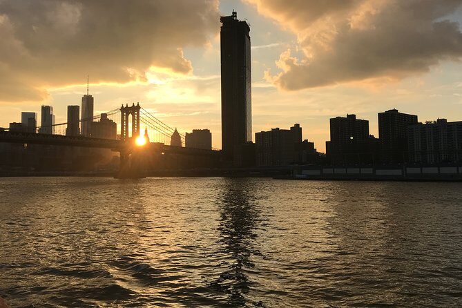 Circle Line: New York City Harbor Lights Cruise - The Challenges and How to Prepare