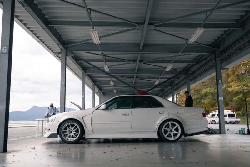 Circuit Ride in a Toyota 2JZ Chaser Drift Taxi - Key Points