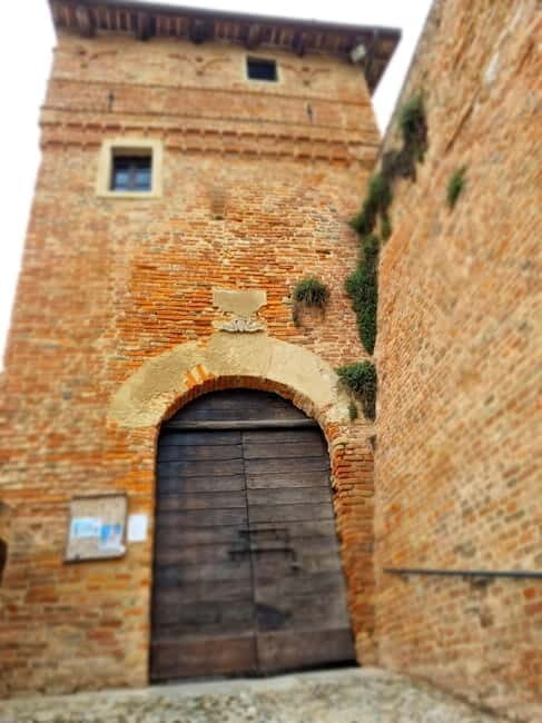 Cisterna d'Asti: guided visit to the museum "Arti e Mestieri di un tempo" (Arts and Crafts of the Past) - An In-Depth Look at the Experience