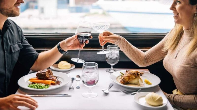 City Cruises Chicago: Premier Lunch or Dinner Cruise - Who Would Love This Experience?