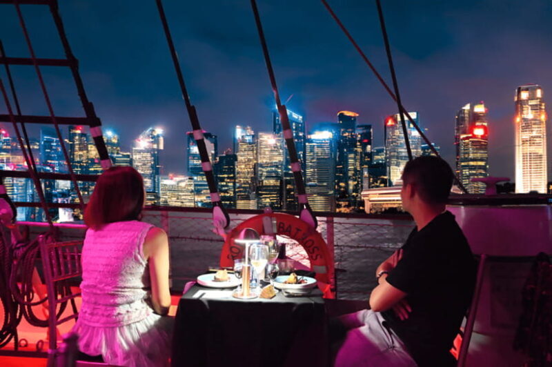 City Lights Buffet Dinner with Free-flow Wine and Beer - Who Would Love This Journey?