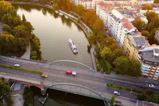 City lounge trip with the lounge ship through Berlin - FAQ