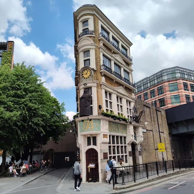 City of London: Historic Pub Walking Tour - Key Points