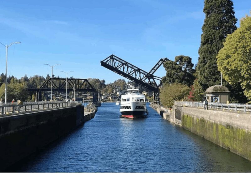 City Sightseeing Seattle: HOHO Bus Tour + Locks Cruise - FAQ