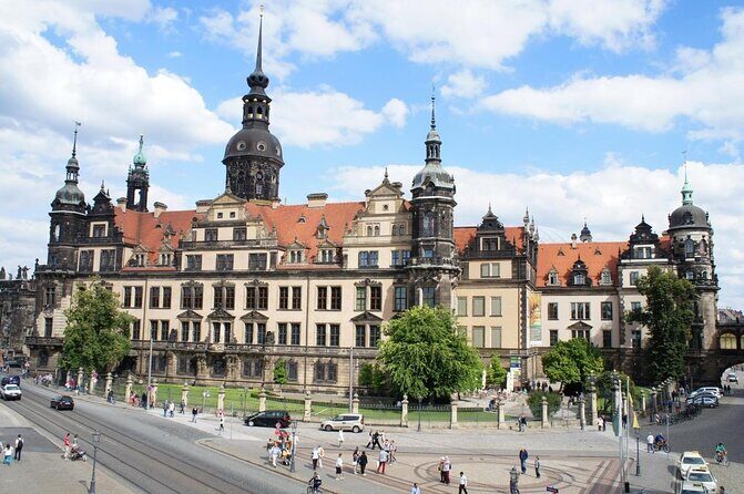 City tour and guided tour in the New Green Vault and in the Semperoper - An In-Depth Look at Dresden’s City and Cultural Tour