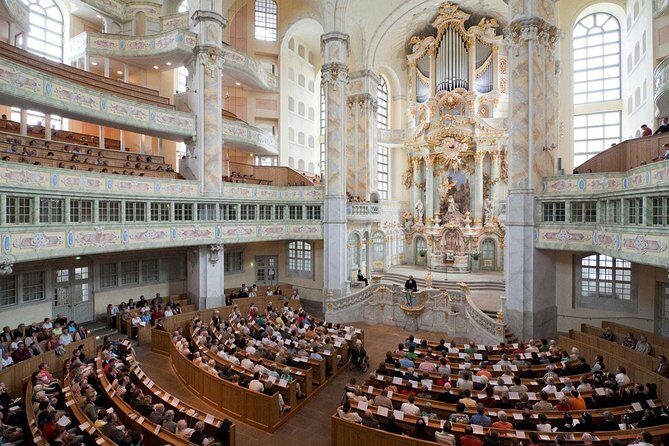 City tour and guided tour in the New Green Vault and in the Semperoper - Inside the Semperoper: Music and Architecture