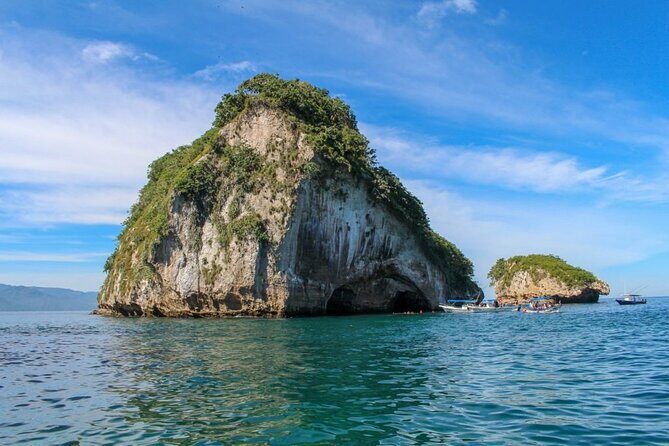 City Tour Express in Puerto Vallarta and Paradise Beaches - Playa Mismaloya: Lunch and Local Flavor