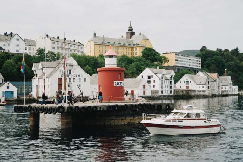 City tour in Ålesund: Art Nouveau, sea views, and insider tips - Summary: Is It Worth It?
