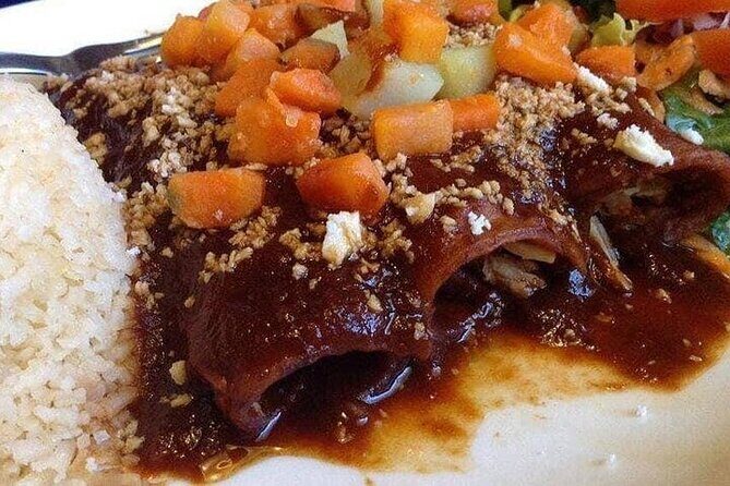 City Tour in Ixtapa Zihuatanejo Including Food Tastings - Who Should Book This Tour?