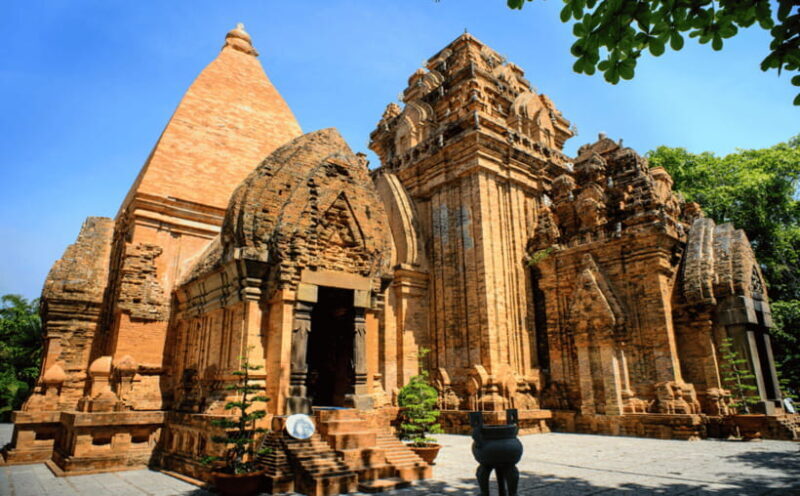 CITY TOUR  PRIVATE CAR RENTAL FOR SIGHTSEEING IN NHA TRANG - Practical Details and Tips