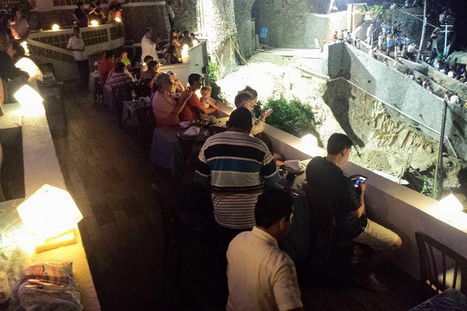 City Tour & Sunset High Cliff Divers by Night w/Different Choices - FAQ