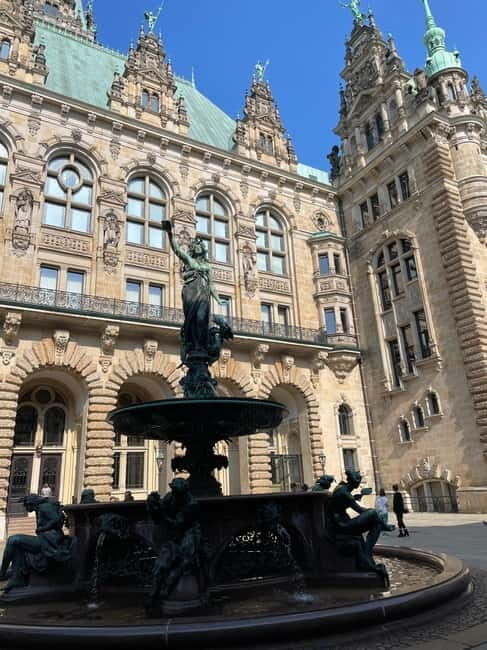 City tour through Hafencity, Speicherstadt... with a real insider! - Discover Hamburg through the Eyes of a Local