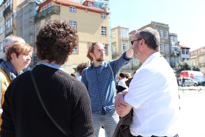 City tour through historic center of Porto with many insider tips 3 1/2 hrs. - Introduction