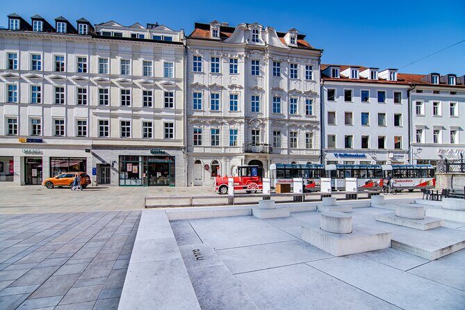 City tour through Regensburg with the little train - An In-Depth Look at the Regensburg Little Train Tour