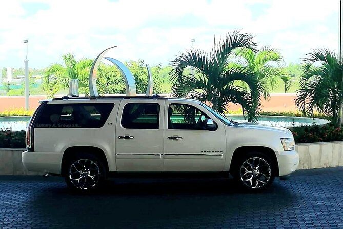 City Tours Sto. Dgo. / Excursión Saona Island / Montaña Redonda/ Altos de Chavón - Montaña Redonda: A Natural Thrill