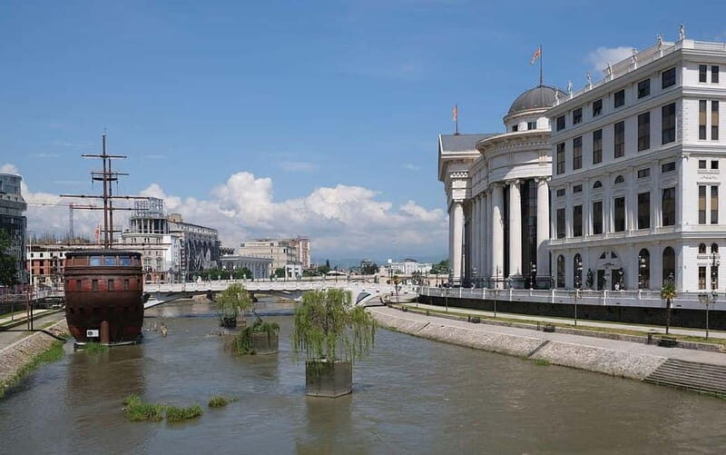 CITY WALKING TOUR - PROJECT SKOPJE 2014 - Key Points