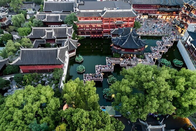 Citywalk to Discover Ancient and Modern Shanghai - Yu Garden: Tranquil Heritage in the Heart of Old Town