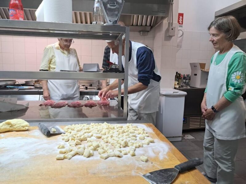 Civitavecchia: Market Tour and Cooking Class with Lunch - Key Points
