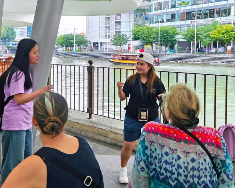 Clarke Quay Heritage Walk with Singapore River Cruise - Who Should Consider This Tour?