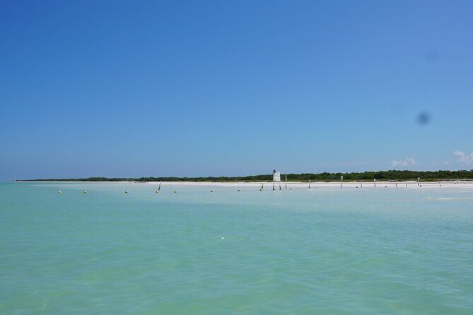 Classic 3-island tour on a shared boat-Entrance Yalahau included- - Value for Money