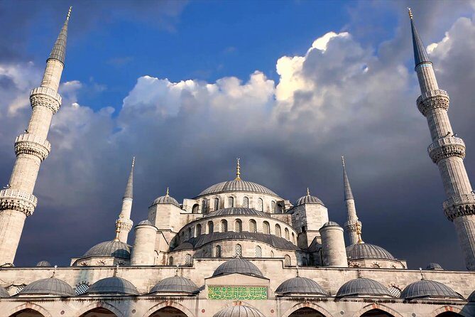 Classic Istanbul Tour Blue Mosque, Hippodrome, Hagia Sophia and Topkapi Palace - Who Will Appreciate This Tour?
