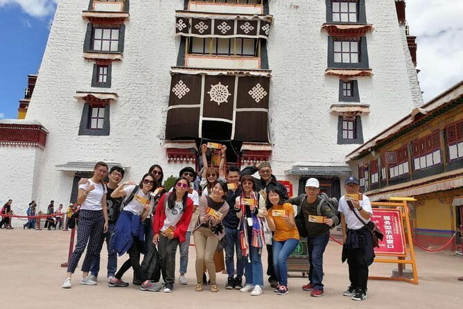 (Classic route) 8 days of panoramic view of the Tibetan squad - Lhasa + Sheep Lake + Jekaterinburg + Peak + Namashi - Deep Dive into the 8-Day Itinerary