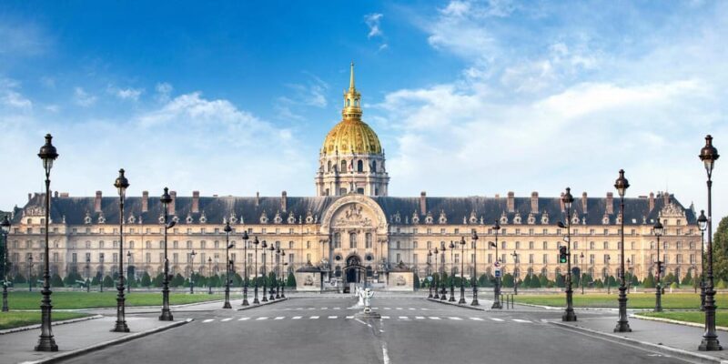Classical and Monumental Paris Tour along the Seine River - Unveiling the Classical and Monumental Paris Tour along the Seine River