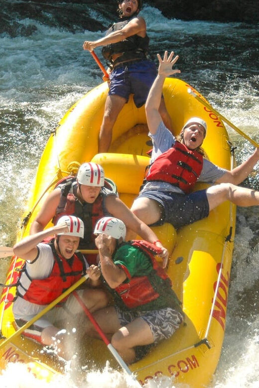 Clayton: Chattooga River Rafting on Class III Rapids - A Detailed Look at the Chattooga River Rafting Experience