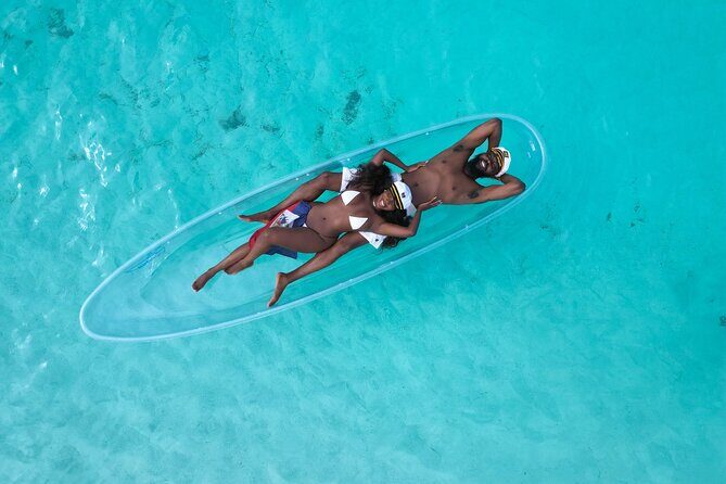 Clear Kayak Drone Photoshoot in Nassau Bahamas - Key Points