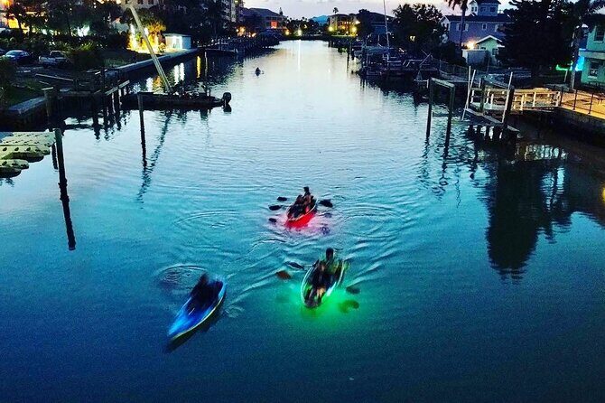 Clear Kayak Glow Tour - The Guides and Group Size