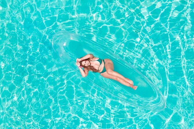 Clear kayak photoshoot Nassau Bahamas. - Why Travelers Love This Tour