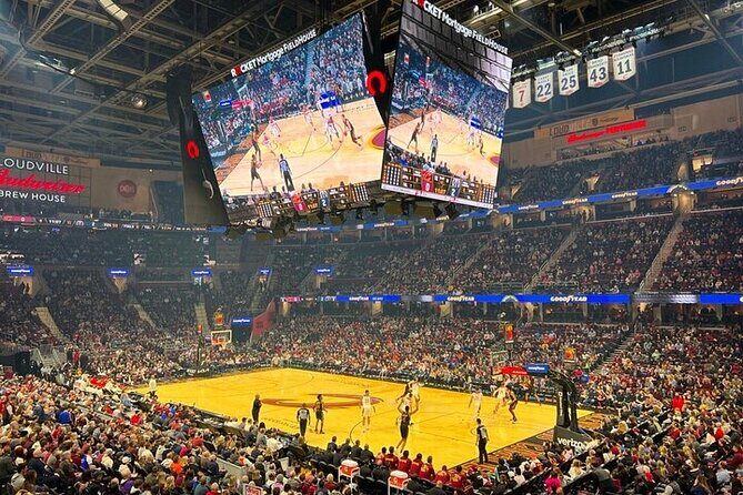Cleveland Cavaliers Basketball Game at Rocket Arena - A Closer Look at the Experience