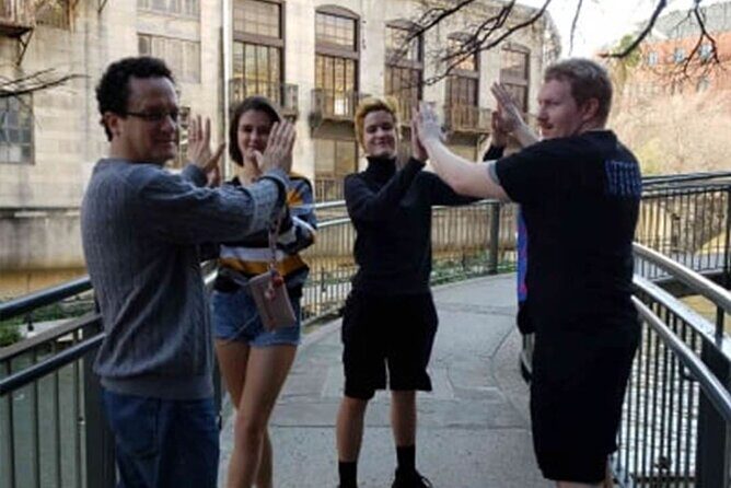 Cleveland Ohio Art Walk in Ohio City Quest Acular Adventure - FAQs