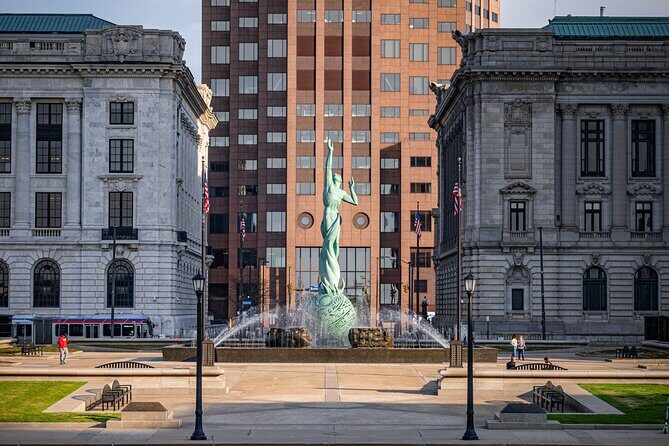 Cleveland Scavenger Hunt Walking Tour and Game - Exploring Cleveland with a New Approach