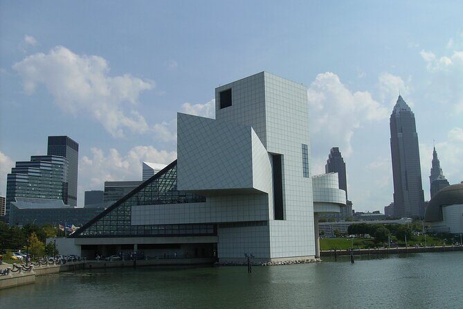 Cleveland Scavenger Hunt Walking Tour and Game - Practical Considerations