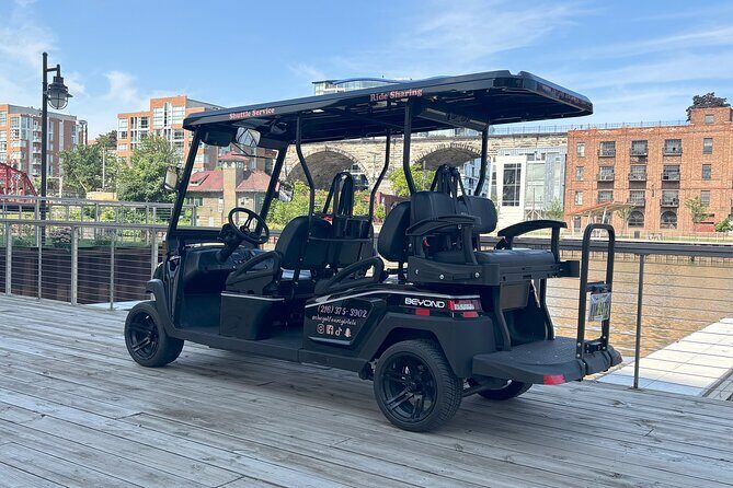 Cleveland Uncorked: Explore The Wine District Tour - Setting the Scene: A Scenic, Social Tour in Cleveland