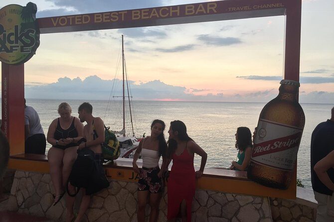 Cliff jumping and Sunsets - The Itinerary: What to Expect