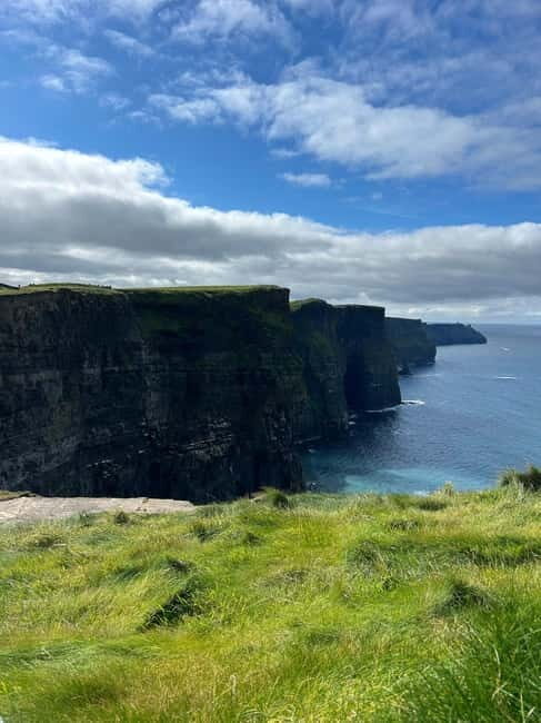 Cliffs of Moher: Chauffeur-Driven Day Tour from Dublin - Introduction: A Tailored Day of Irish Beauty and Charm