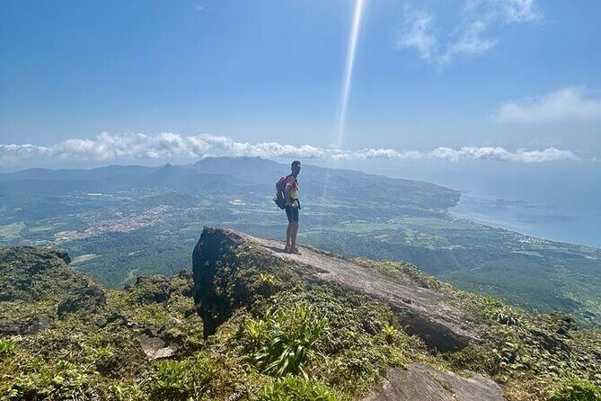 Climb the Pelee Mountain: The Unforgettable Ascension - An In-Depth Look at Climbing Mount Pelée