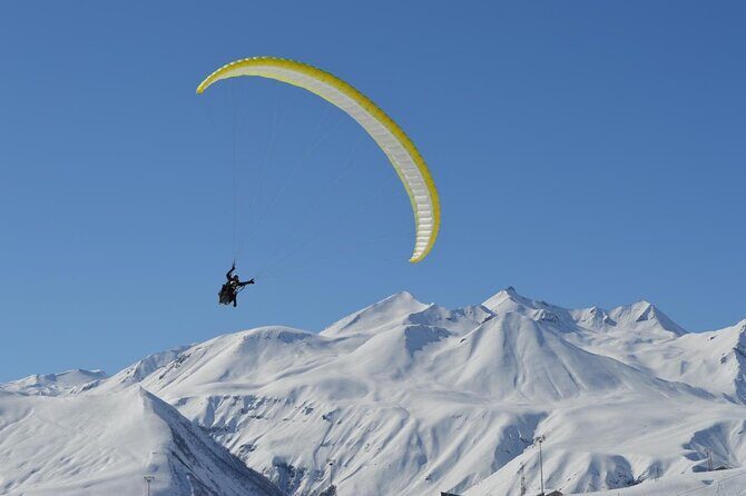 Cloudbase Paragliding in Gudauri, Georgia - Setting the Scene in Gudauri